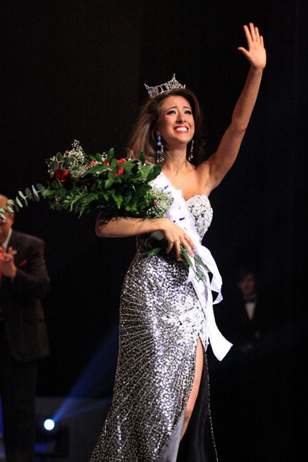 Katherine Putnam Wins "Miss Louisiana 2009" - The Ultimate Fan